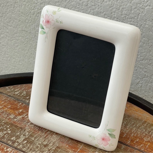 Fetco | Accents | Vintage Fetco 8s Porcelin Floral Frame | Poshmark